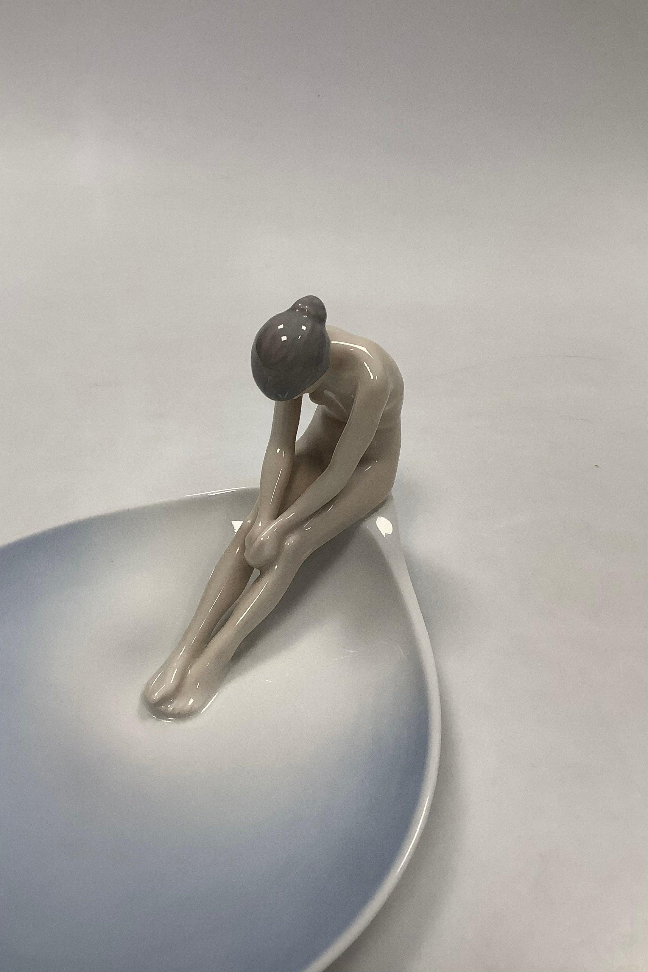 Bing and Grondahl Girl on Dish Meditation No 1532